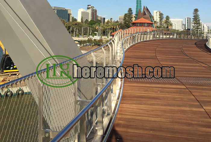 Stainless Steel Rope Mesh Bridge Fence-stainless steel wire rope mesh